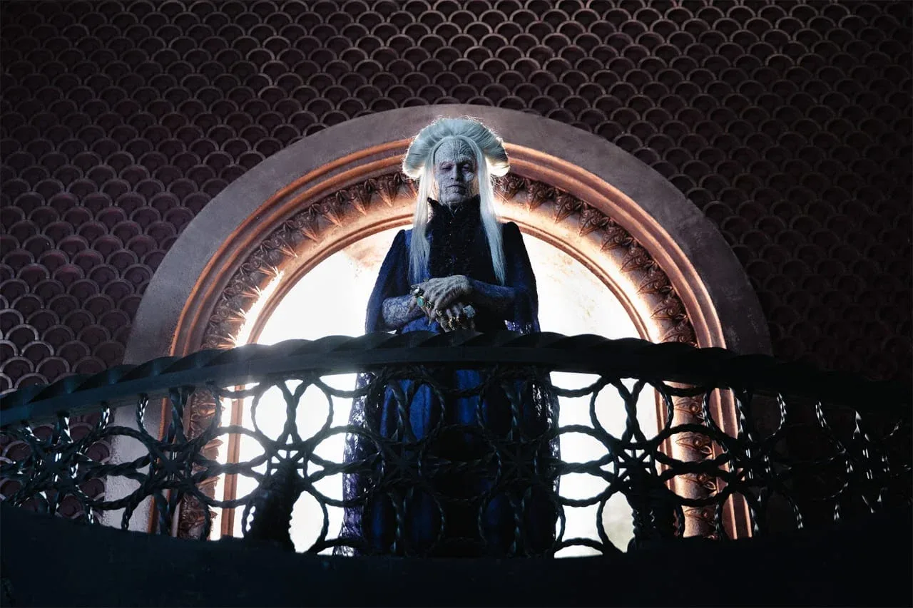 “DRÁCULA” de Luc Besson- Crítica. | Cine y Teatro Argentino